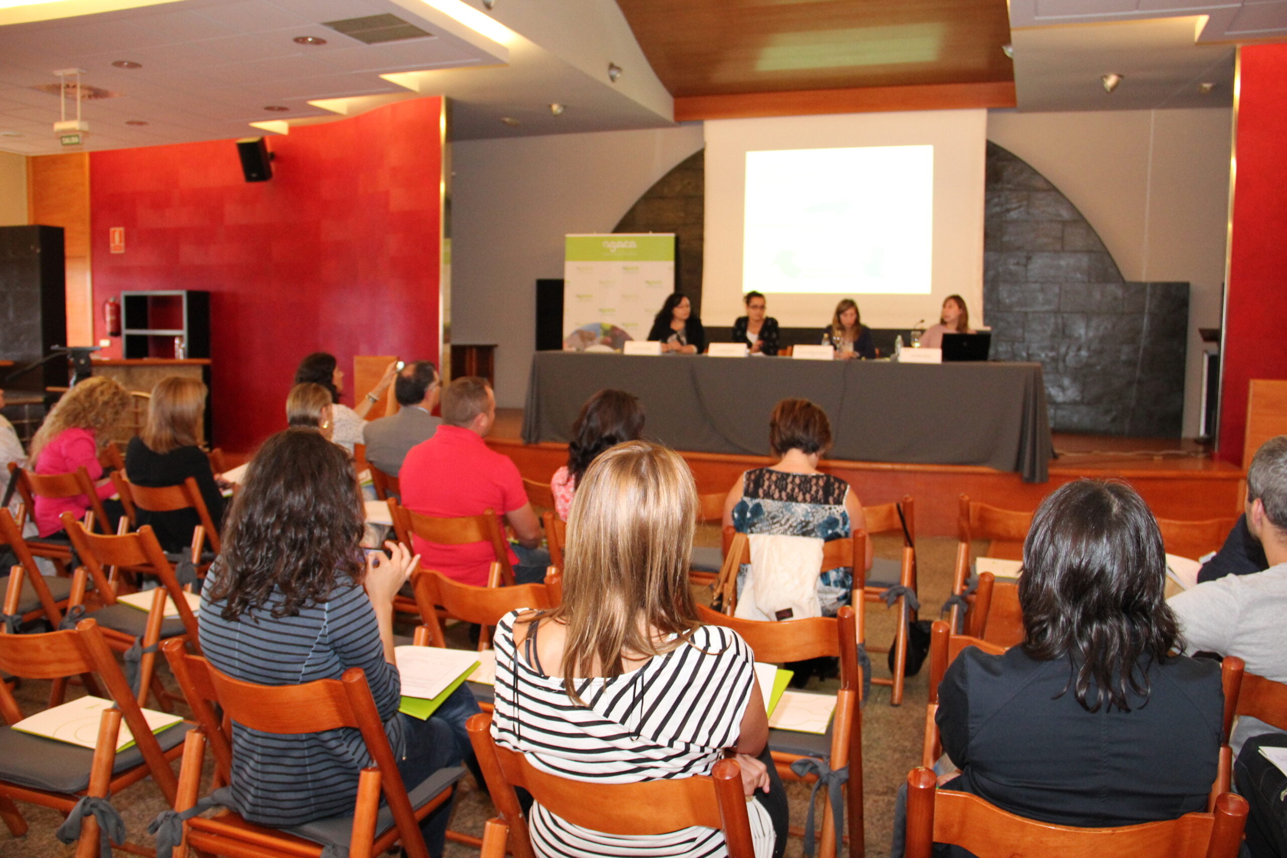 Fundación Mujeres presentalos resultados del proyecto INTEGRA - Fundación Mujeres